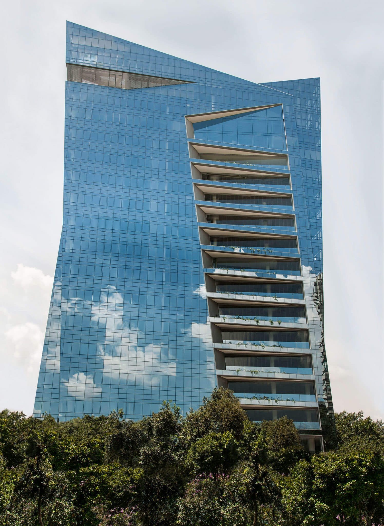 JHSF3 - JHSF PARTICIPACOES S.A. - Cotação, história, resultados e ...