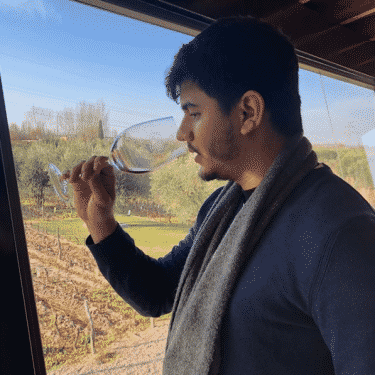 Raul Sena, quem é? Vida, carreira e como investe o Investidor Sardinha