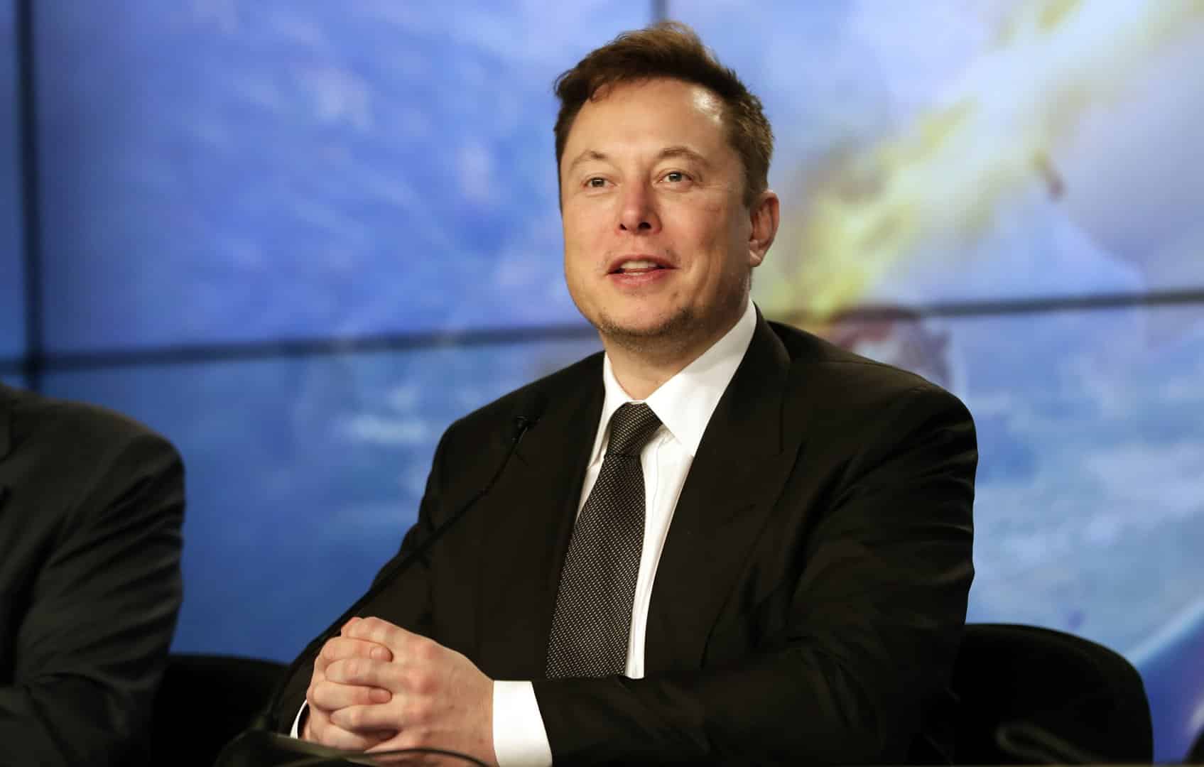 Elon Musk, quem é? Carreira, fundação da Space e CEO da Tesla Motors