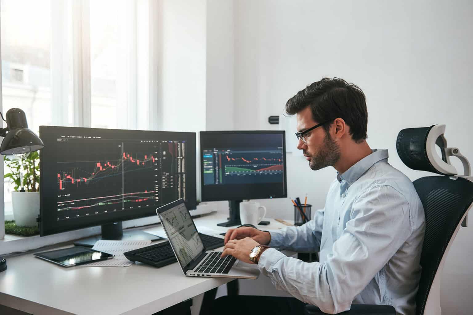 Valor extrínseco, o que é? Como funciona e diferenças entre intrínseco